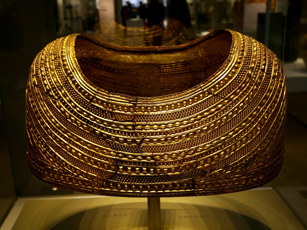 Monile: dizionario, significato e curiosità