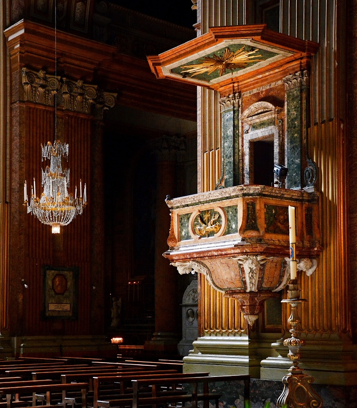 Pulpito: dizionario, significato e curiosità