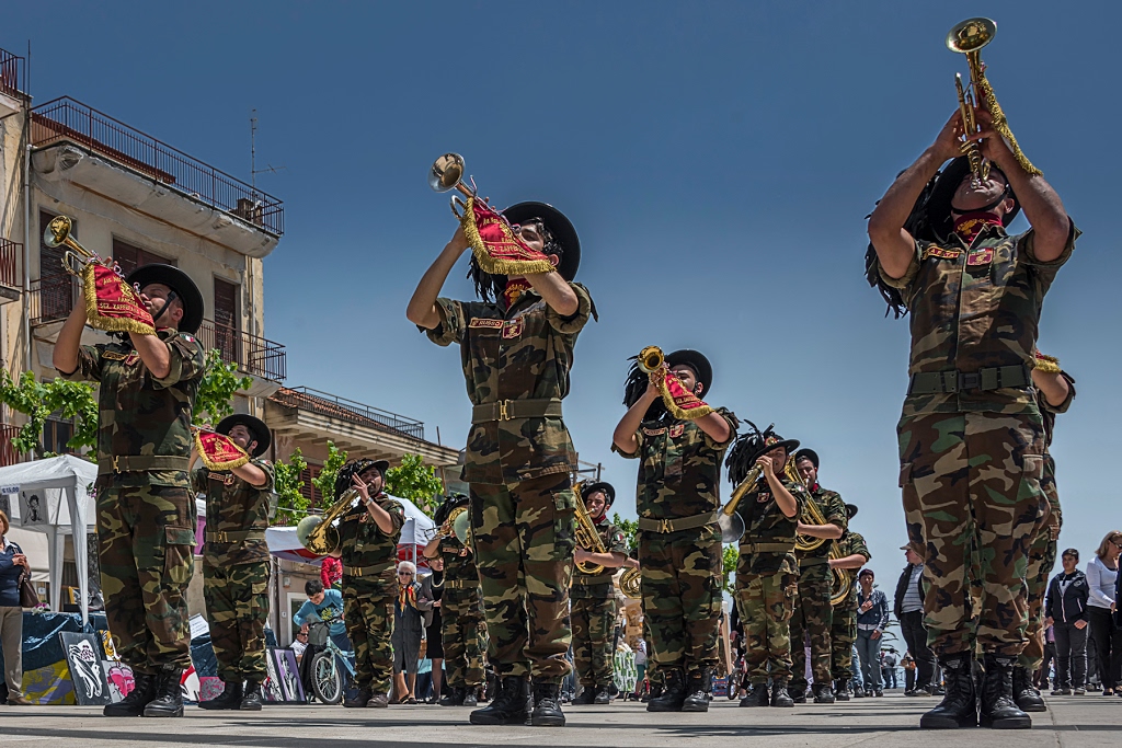 Uniformi: dizionario, significato e curiosità