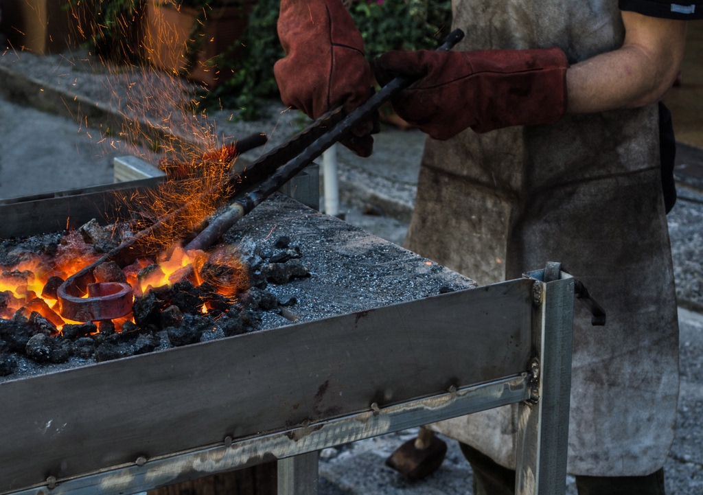 Braci: dizionario, significato e curiosità
