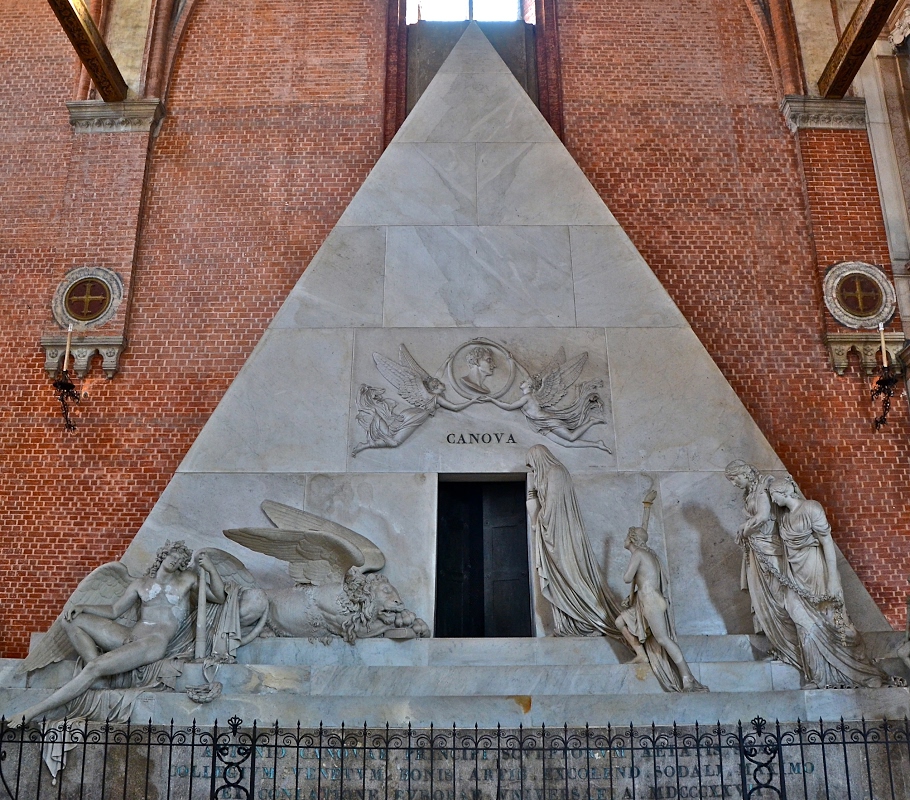 Mausoleo: dizionario, significato e curiosità